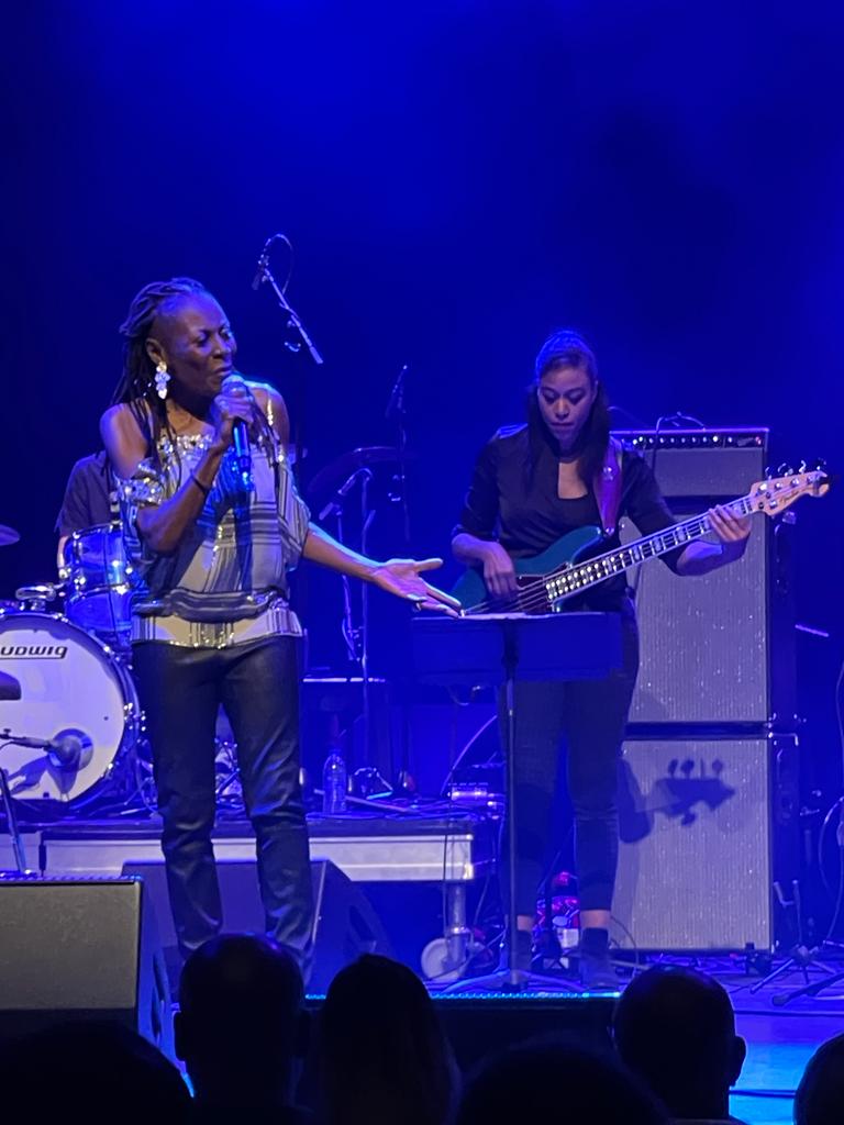 Brenda Russell, Àngela Winbush, Regina Belle Live: 'Soul Explosion ...